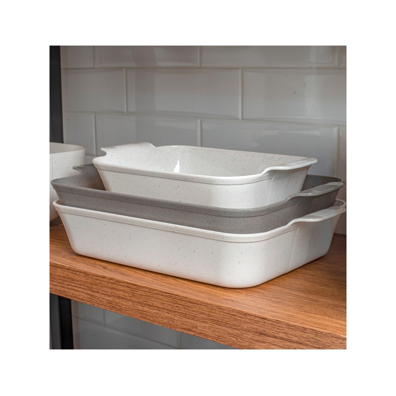 Travessa retangular gourmet 2,5 litros plasutil - Loja Apolo
